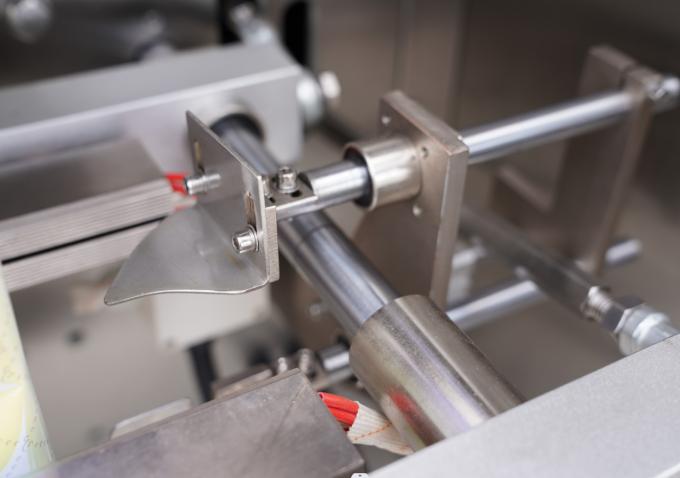 Alumina Ball Desiccant Packaging Machine Silica Gel 4 Hoppers Linear ...